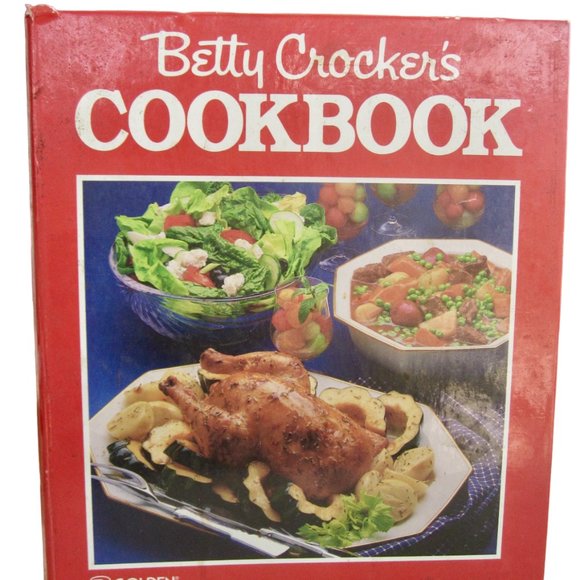 Betty Crocker | Kitchen | Vtg Betty Crocker Big Red Cookbook 5 Ring ...